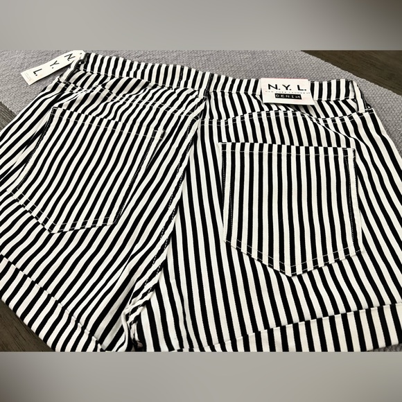 New York Laundry | Shorts | Nwt Nyl New York Laundry Black White ...